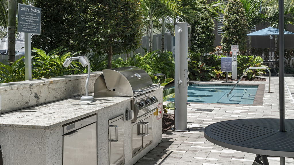 Edgewater Miami Apartments | Blu27